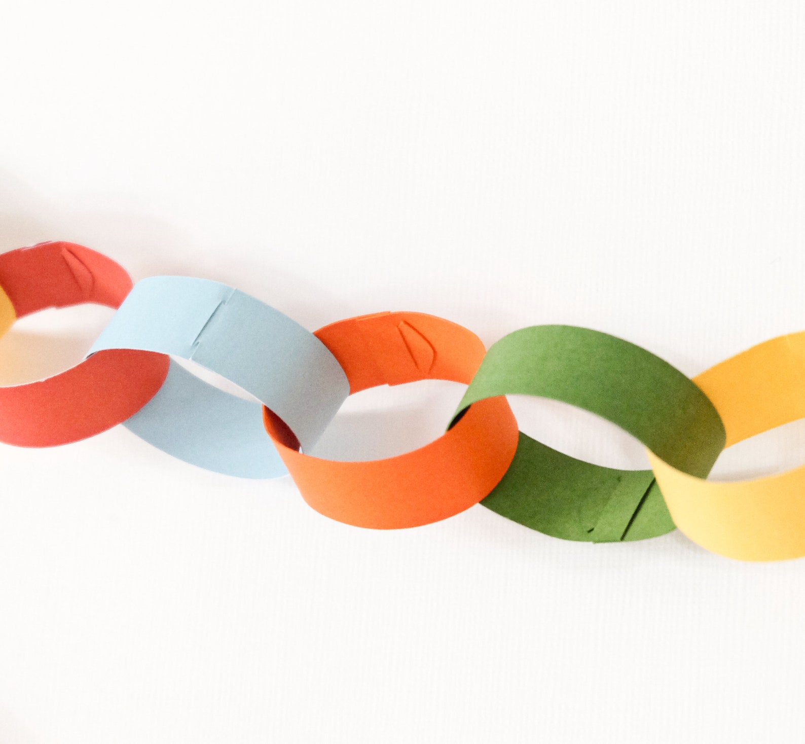 Paper Chain Garland SVG for Cricut and Other Cutting Machines - Digital ...