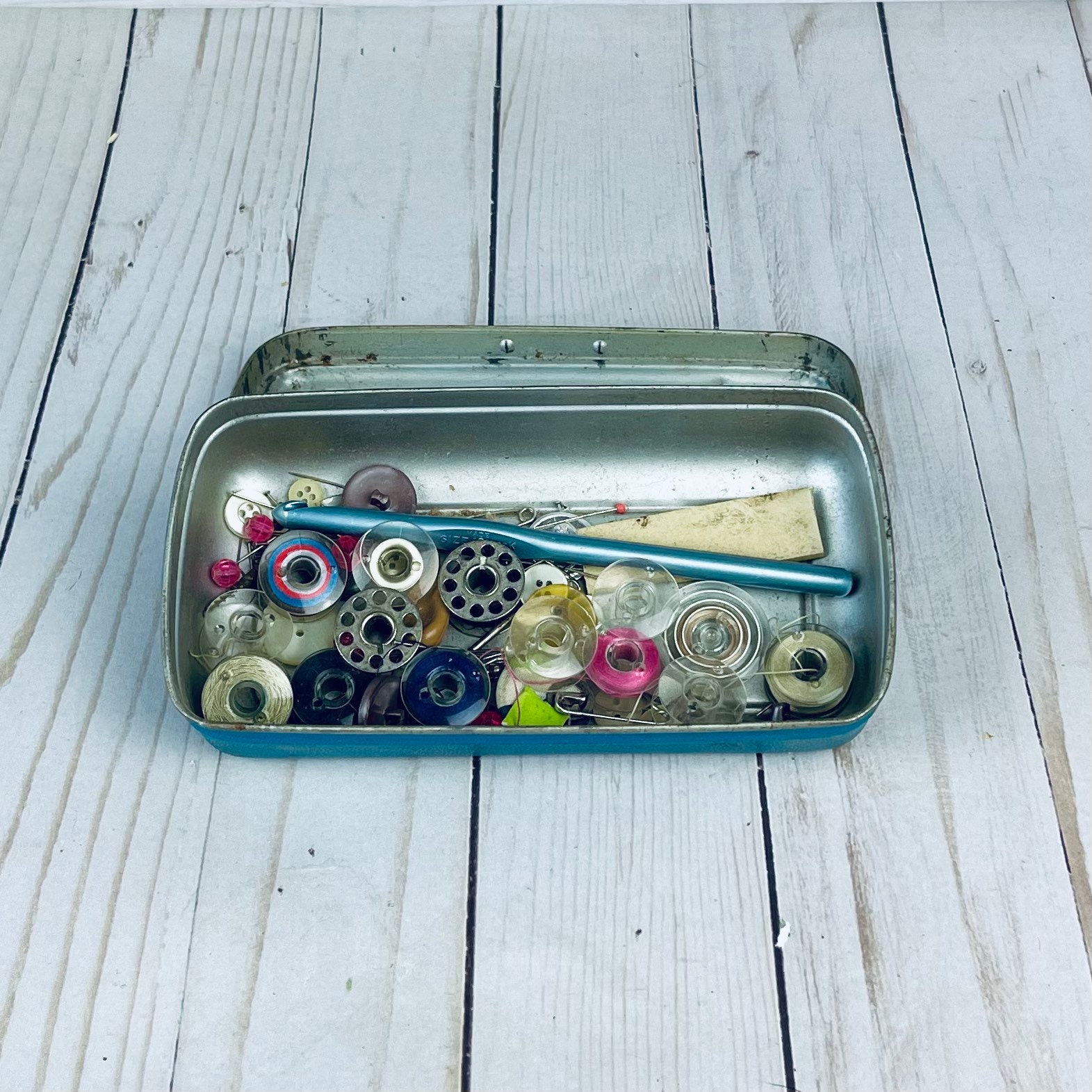 Vintage Sewing Machine Accessories Metal Tin Can With Some Accessories ...