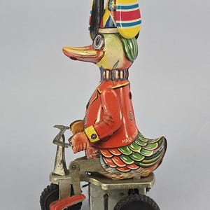 Vintage Wind up Wind-up Tin Toy Circus Duck Pedaling Tricycle Bicycle W ...