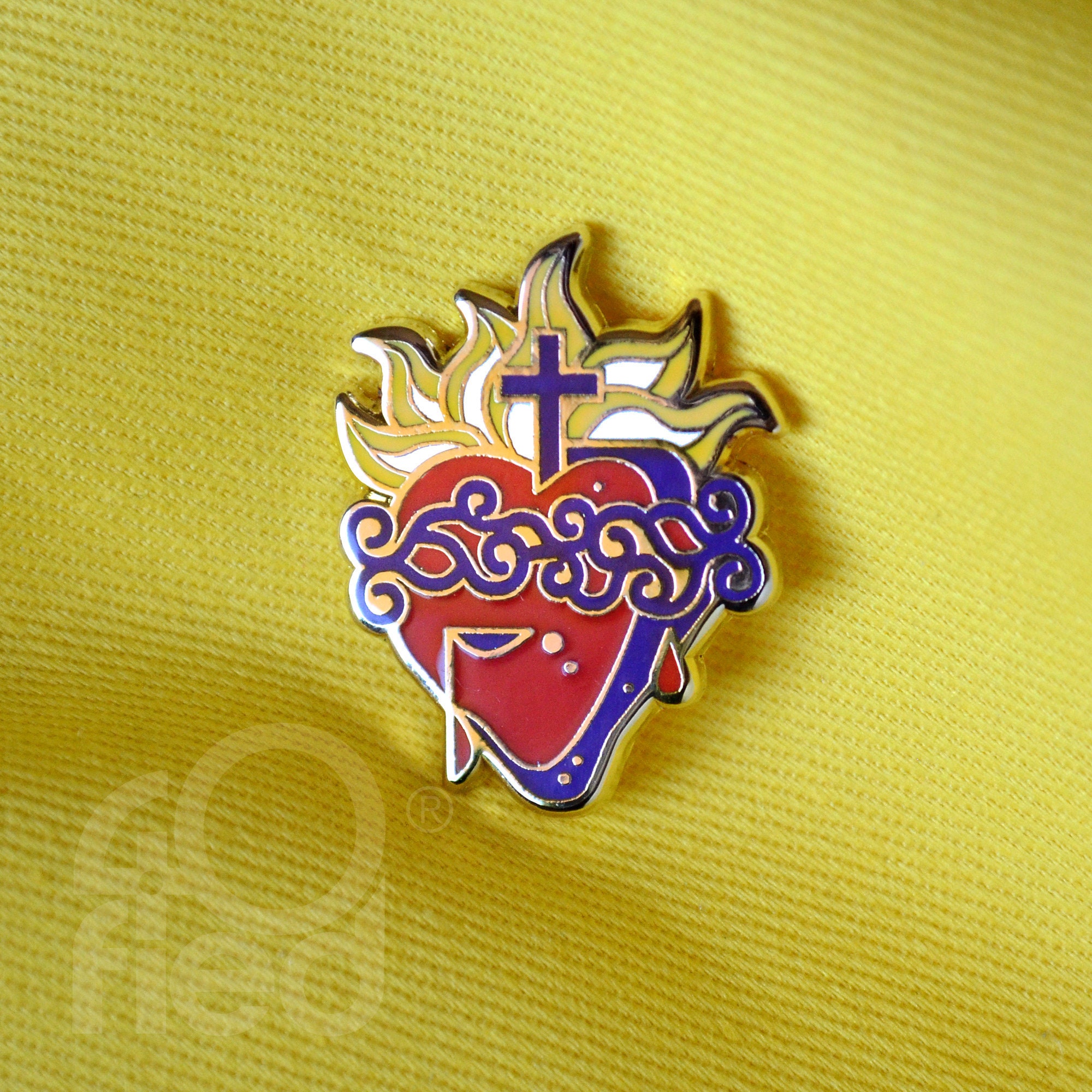 Sacred Heart of Jesus Lapel Pin - Etsy