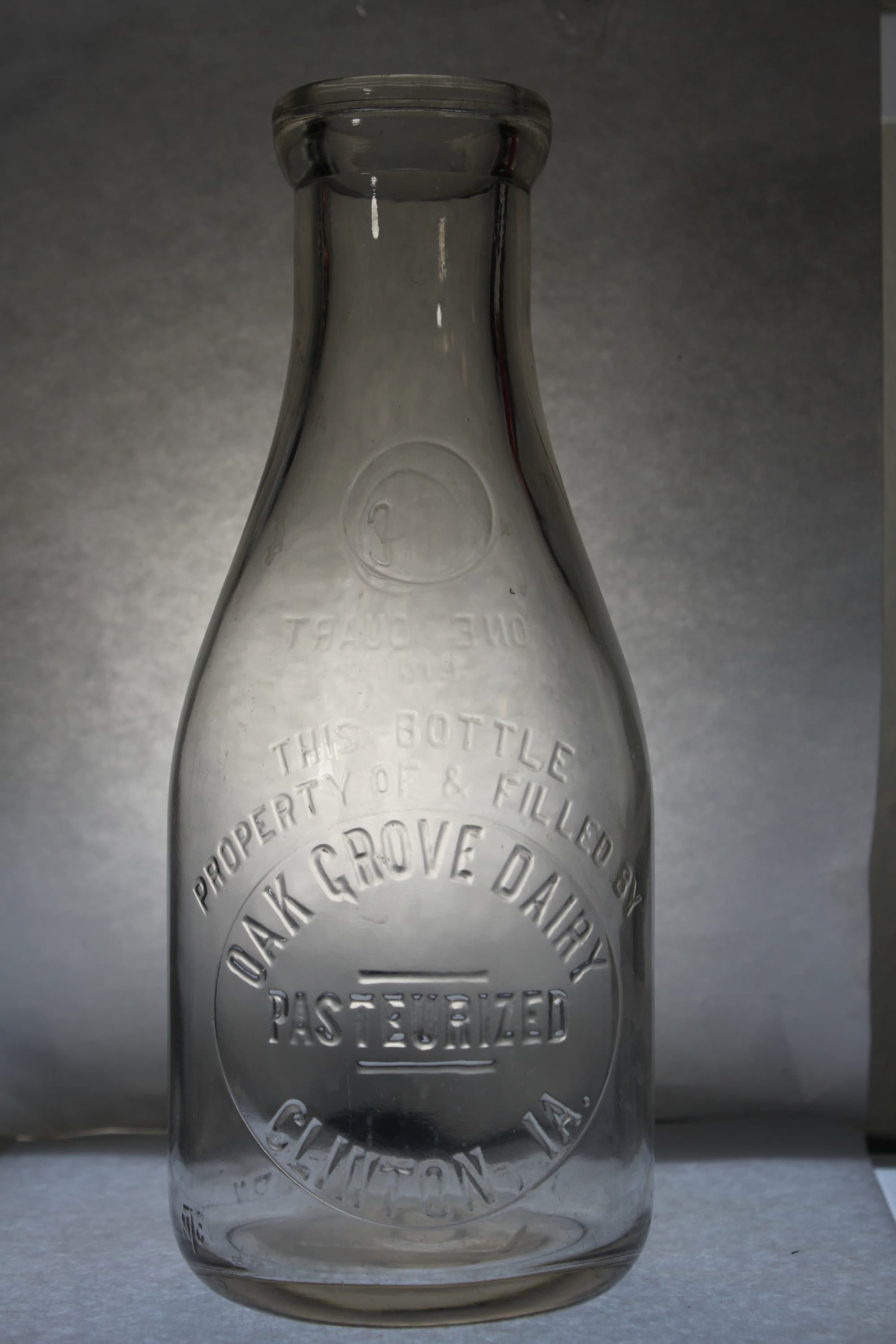 Oak Grove Dairy Clinton, Ia. 1Qt. Milk Bottle - Etsy.de