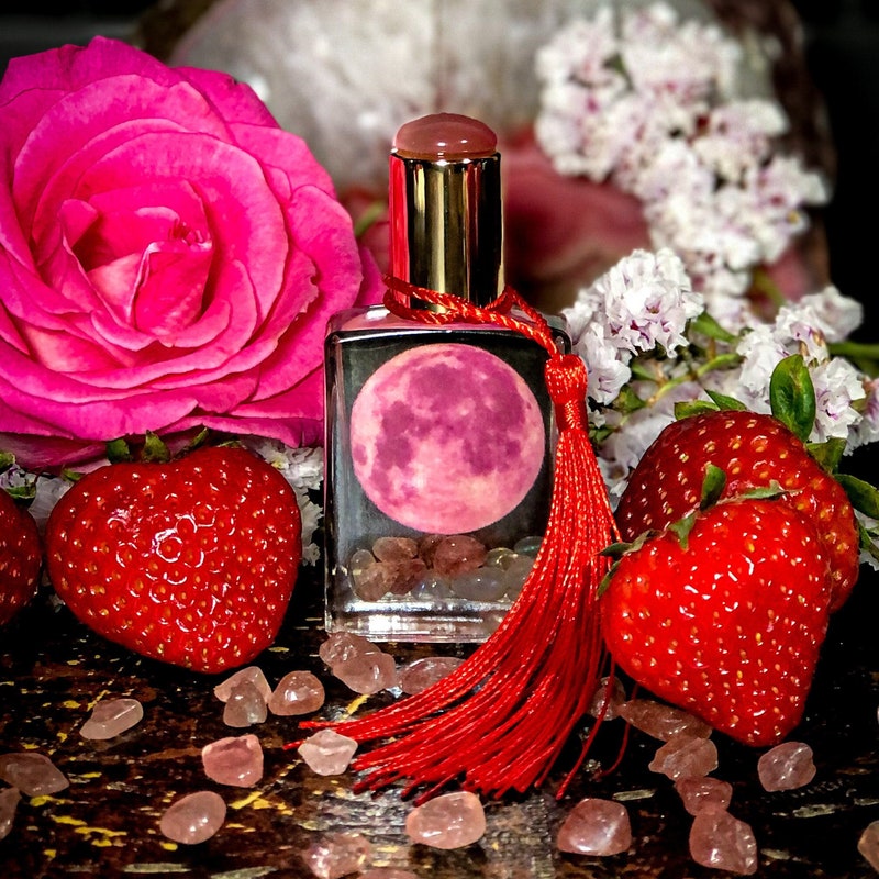 Crystal Perfume Gift - 60+ Gift Ideas for 2025