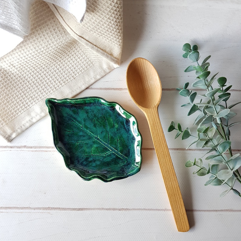 Ceramic Leaf Spoon Rest Emerald Green Spoon Rest Pottery Utensil Holder ...