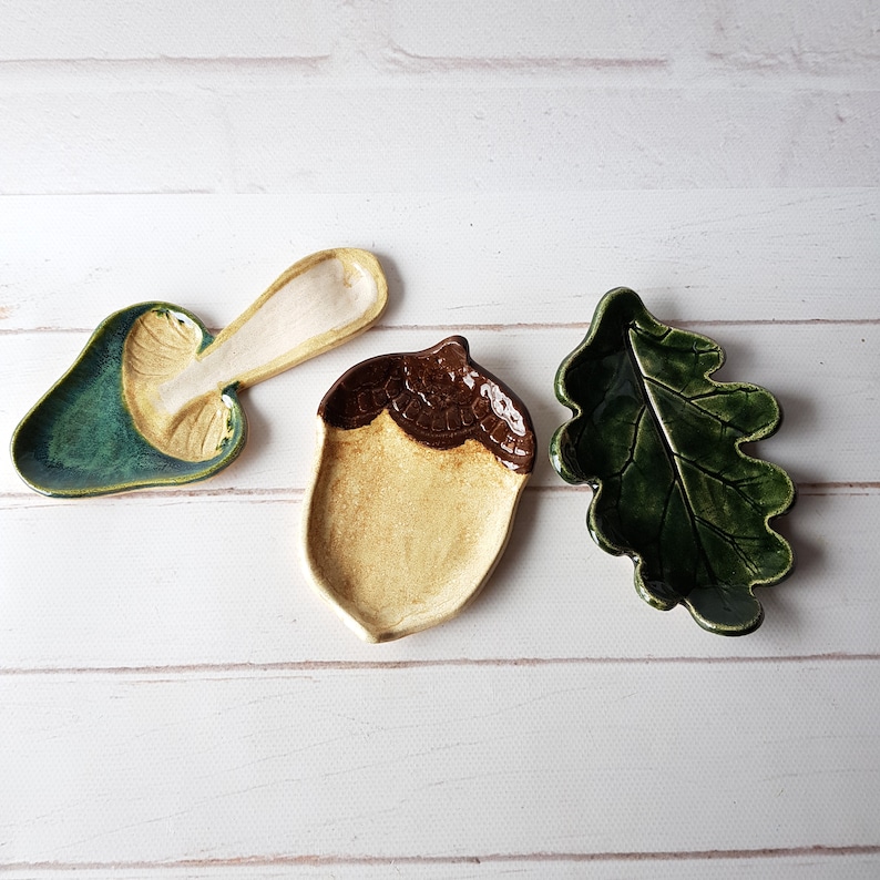 Ceramic oak leaf spoon rest handmade Woodland kitchen decor | Etsy
