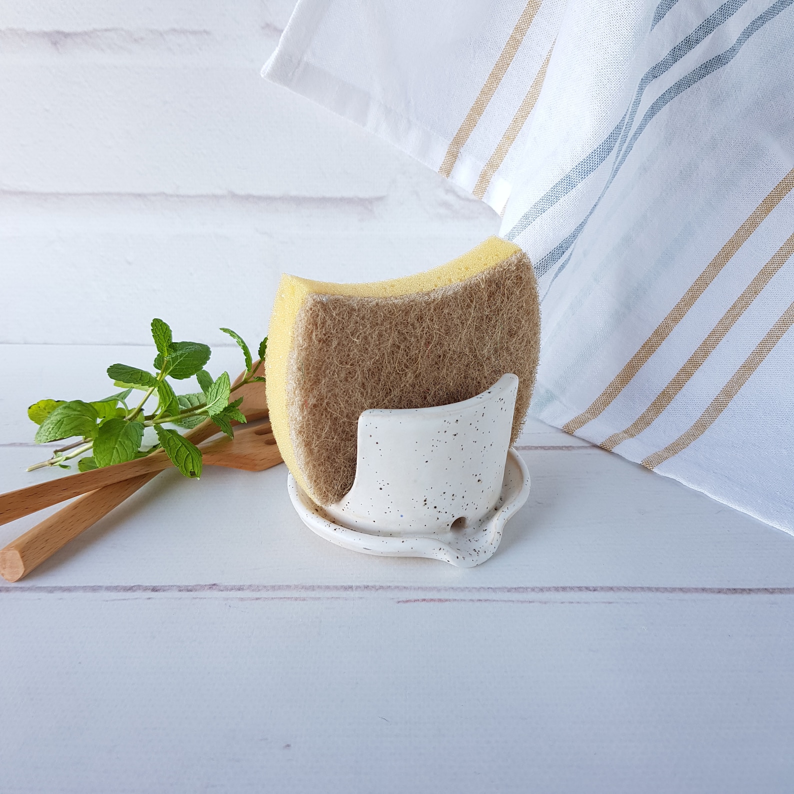 Speckled Ceramic Sponge Holder With Tray for Kitchen Sponge Dish ...