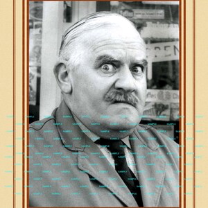 Open All Hours Arkwright Ronnie Barker 11" X 14.25" Photo Print - Etsy