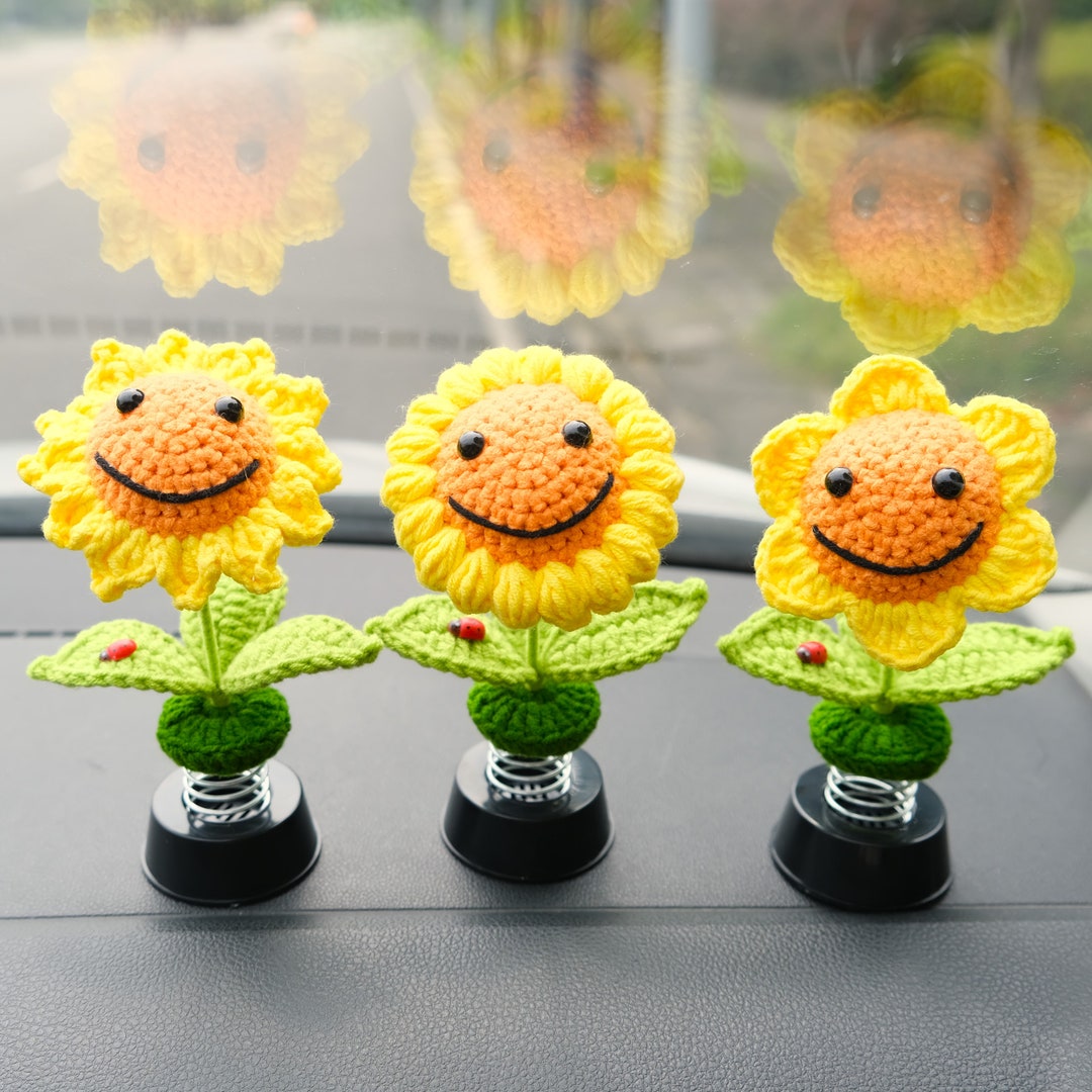 Crochet Smiley Sunflower Car Dashboard Decor, Sunflower Bobblehead Car ...