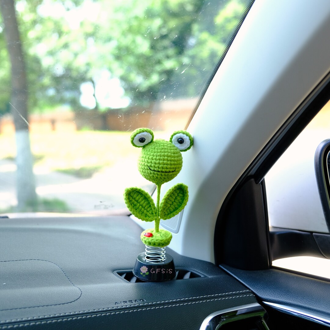 Crochet Frog Car Dashboard Accessory, Smiley Frog Bobblehead Car ...