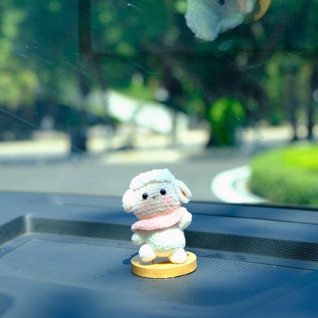 Crochet Animals Car Dashboard Decor, Cute Fluffy Dancing Bear/tiger ...