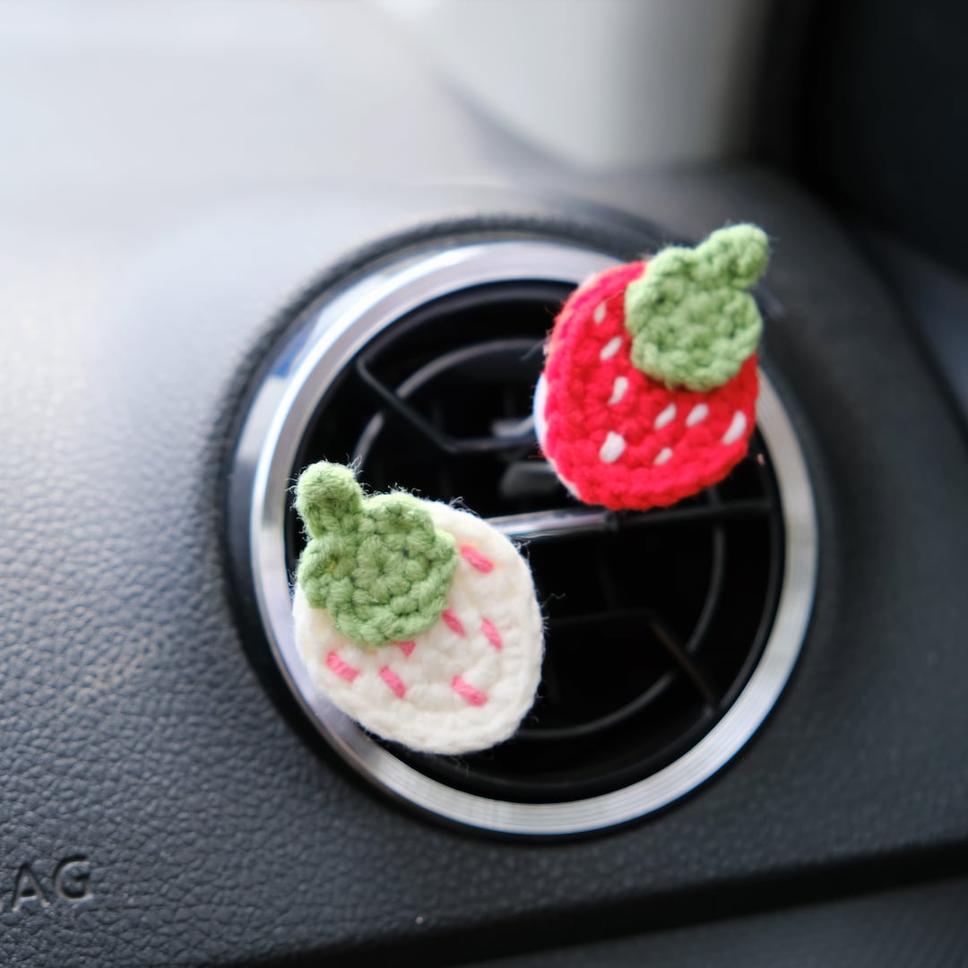 2pcs Crochet Strawberry Car Vent Clip Diffuser: Kawaii Car Air ...
