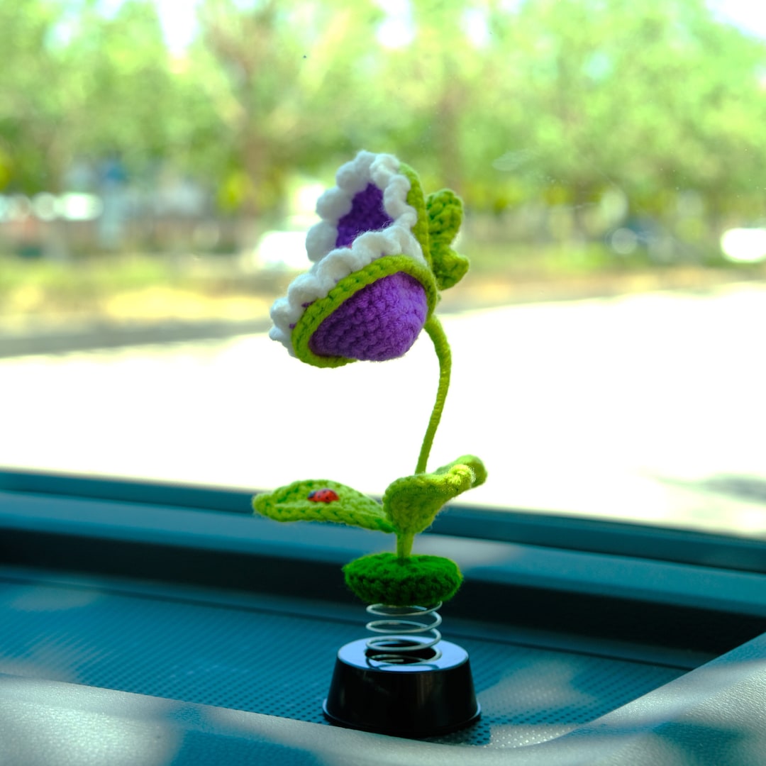 Crochet Cannibal Flower Car Accessory, Cute Bobblehead Plant Car ...