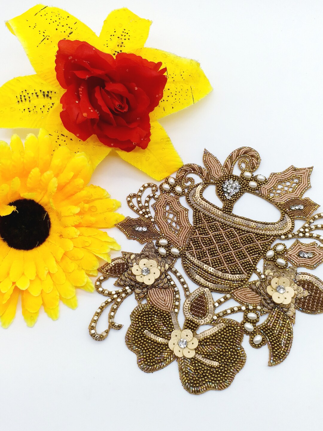 Set of 10 Pieces Hand-made Applique With Antique Flowers ,couture ...