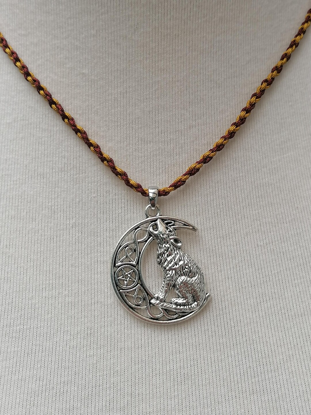 30 Colours, Howling Wolf Necklace, Wolf Necklace, Moon Necklace ...