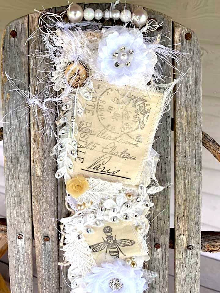 Parisian Inspired Kilt Pin Snippet Wall Hanging Lace Fabric - Etsy