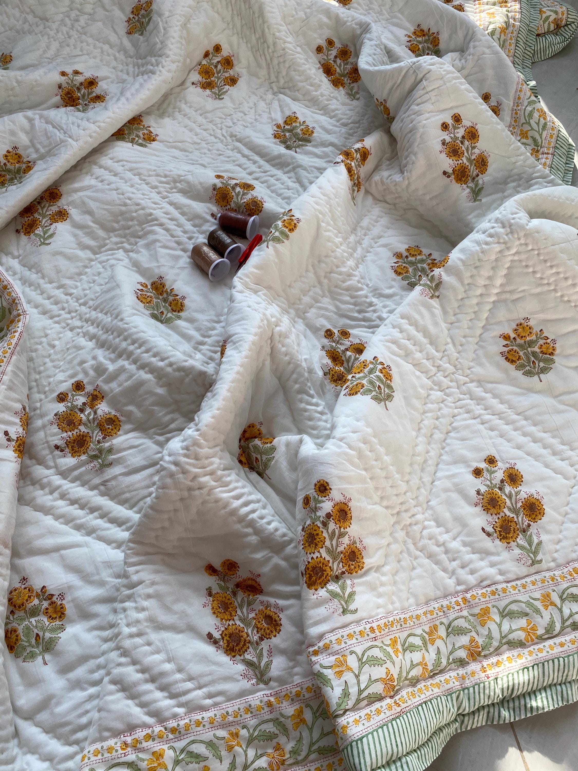 Anokhi Floral Queen Size Quilt, Yellow Green Doctor Cotton Bedding ...