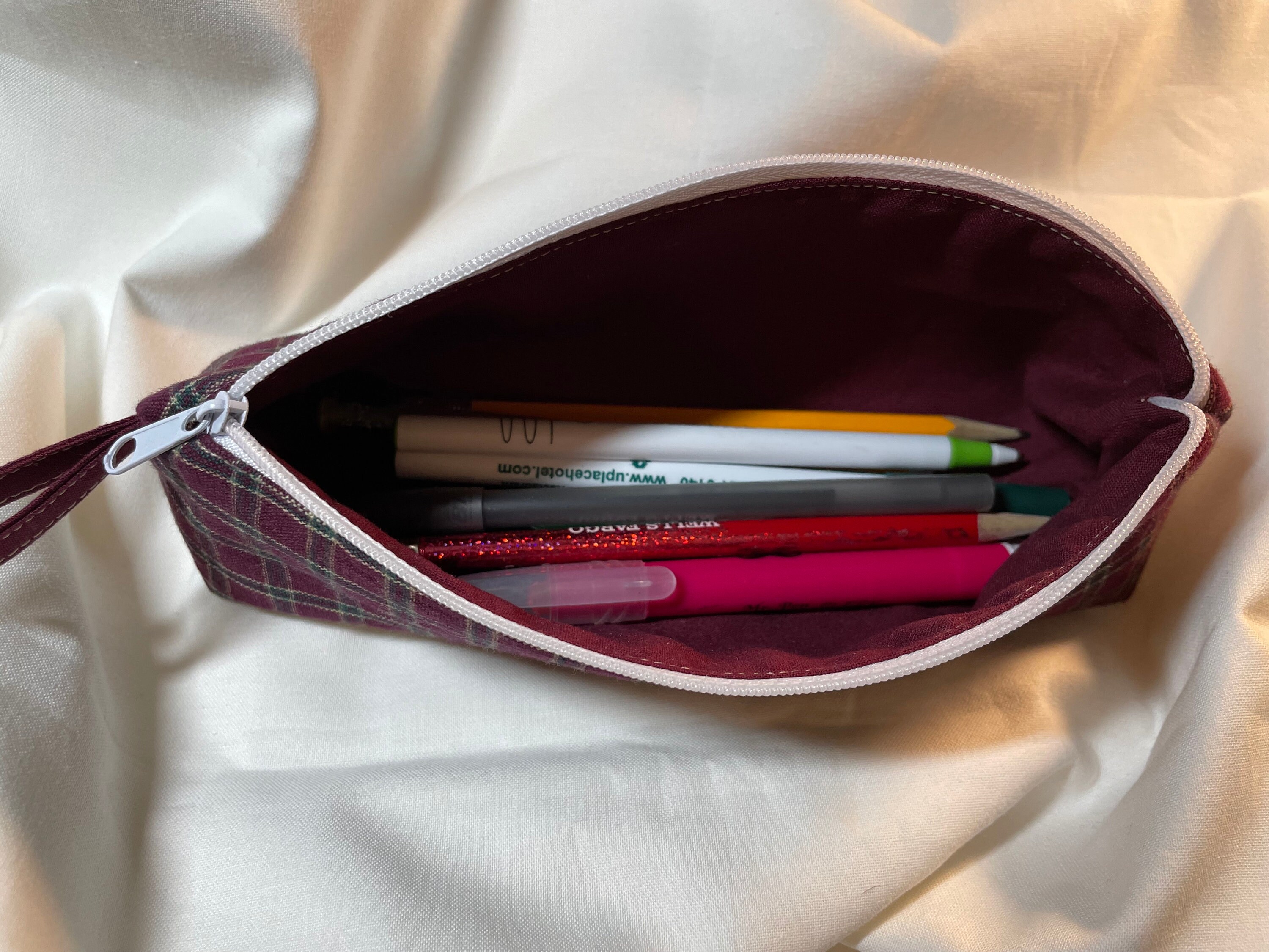 Triangle Pencil Case, Cosmetic Pouch, Glasses Pouch, Small Travel Bag ...