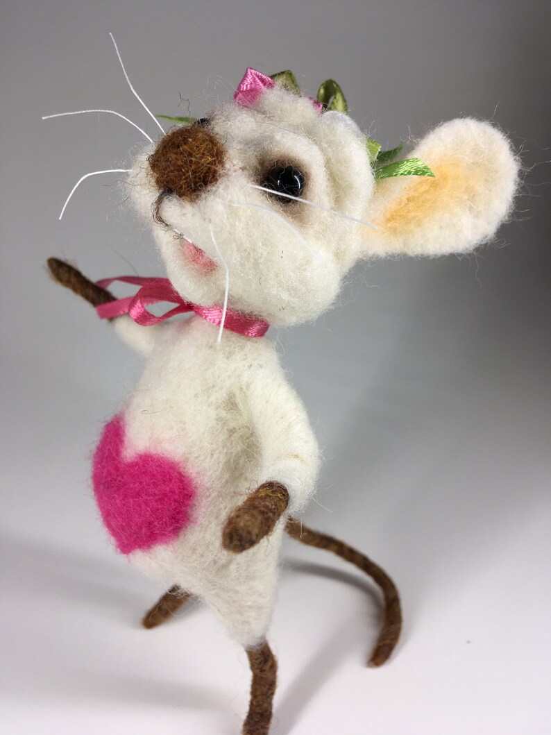 Valentine wool mouse Valentine's Day Mouse Felted | Etsy