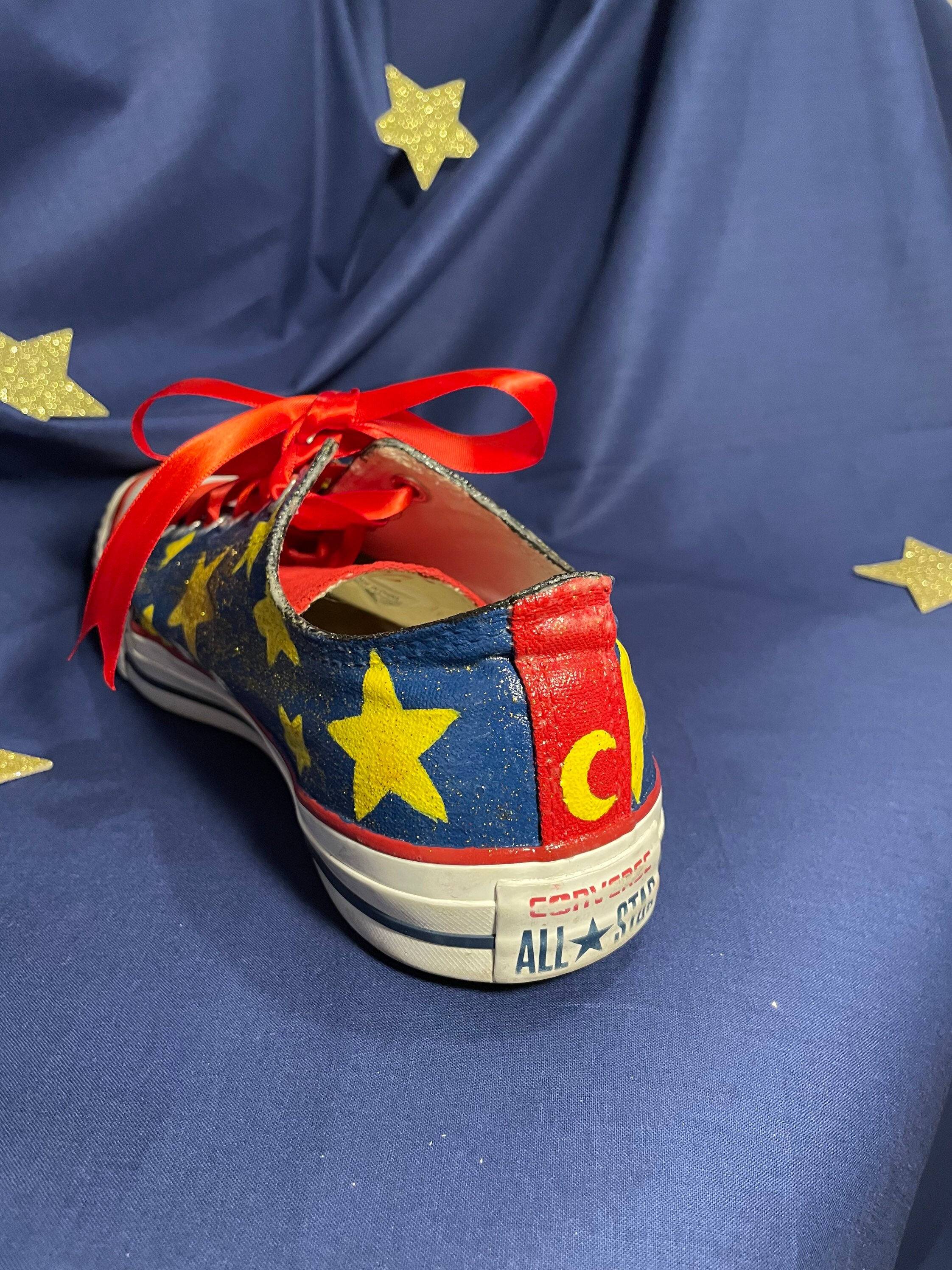 Five Nights at Freddys Security Breach Sundrop and Moondrop Hand ...