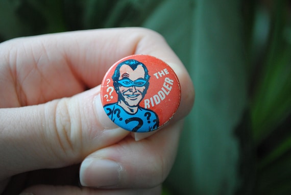 Vintage 1966 The Riddler Button - Comics Pin Back - B… - Gem