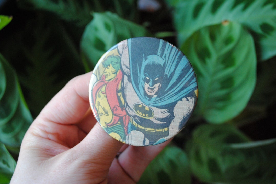 1980's Batman Button the Creeper Comic Book Art Badge A Minit Detective ...