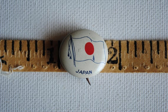 Vintage Japan Flag Pin Back Button - Flags Of The Wor… - Gem