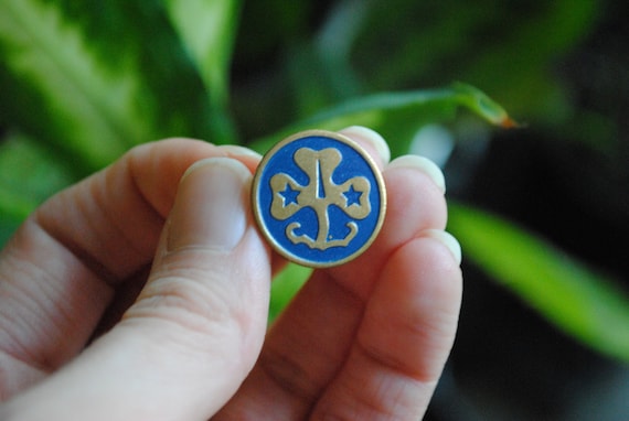 Vintage Girl Scouts WAGGGS World Pin Trefoil Pinback World | Etsy