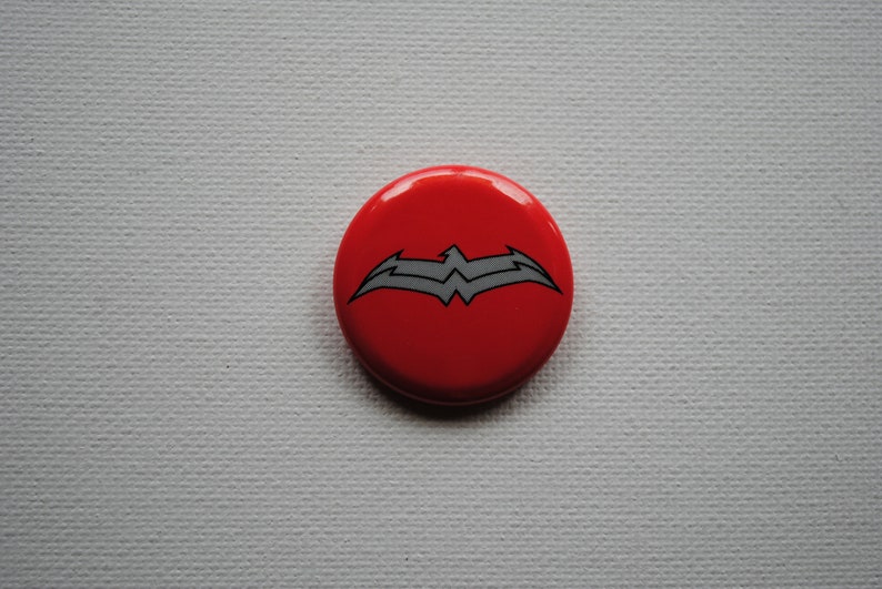 Vintage Wonder Woman Logo Button DC Comics Red and Silver - Etsy