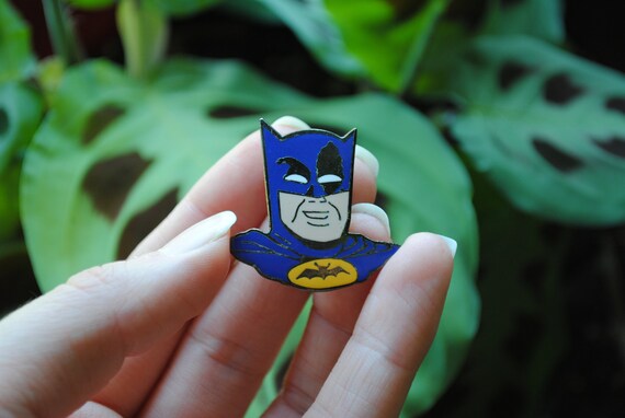 Vintage Bat Kids Fan Club Pin - Enamel Pin - Batman C… - Gem