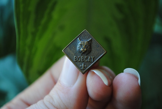 1950's Bobcat Parent Pin - Cub Scouts Rank Award - Mo… - Gem