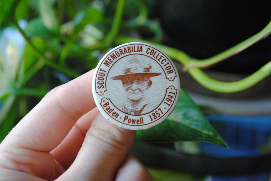 Pair of Vintage Scout Memorabilia Collector Buttons - Baden-powell 1857 ...