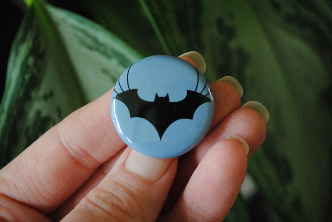 Vintage Batman Batsignal Button - DC Comics - Blue and Black - Pin Back ...