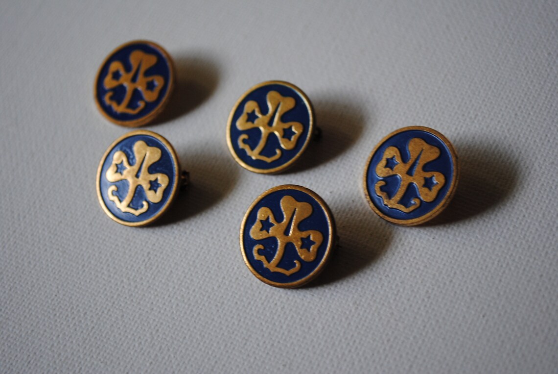 Vintage Girl Scouts WAGGGS World Pin - Trefoil Pinback - World ...
