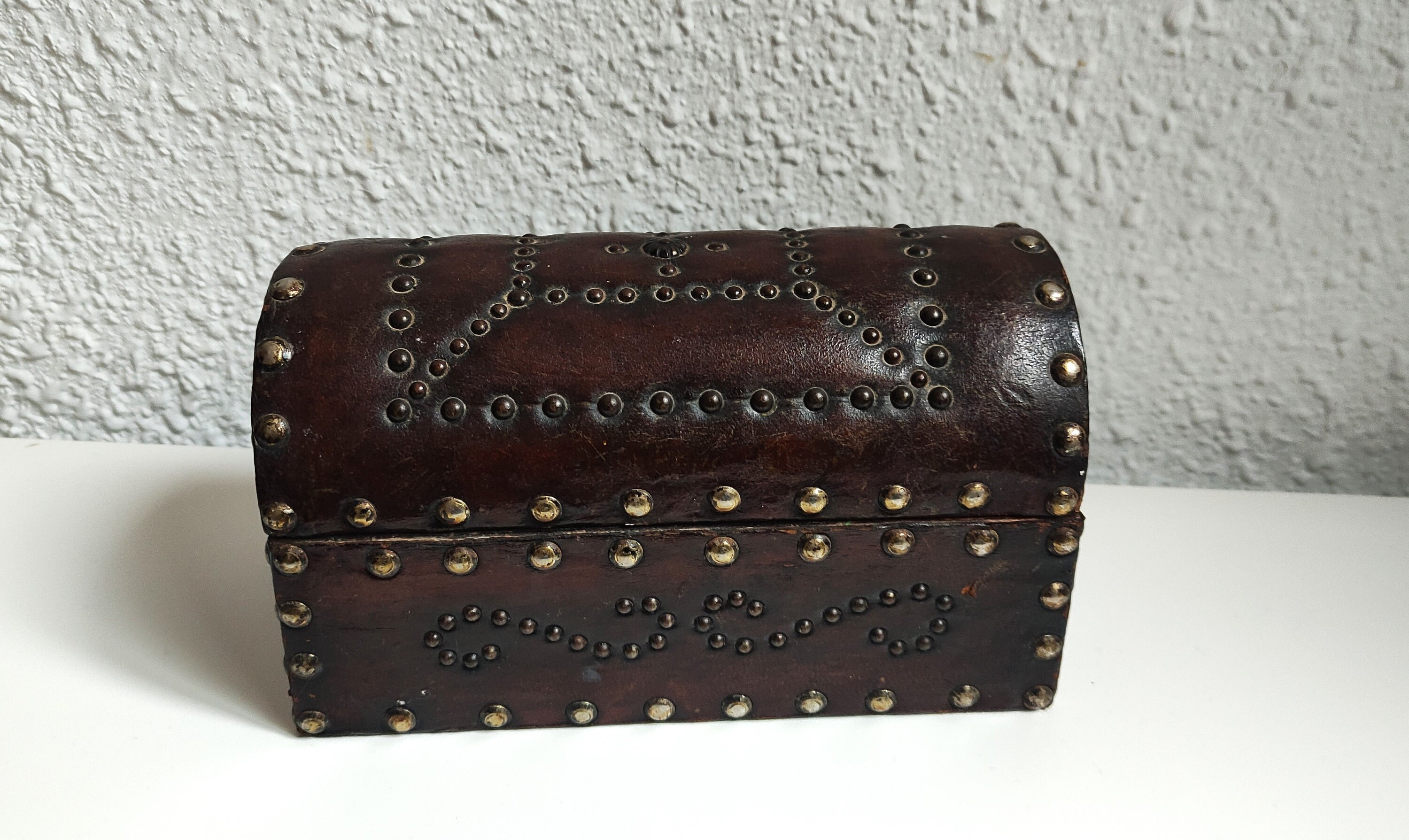 Vintage Studded Leather Chest Box, Wood and Leather Jewelry Box, Pirate ...