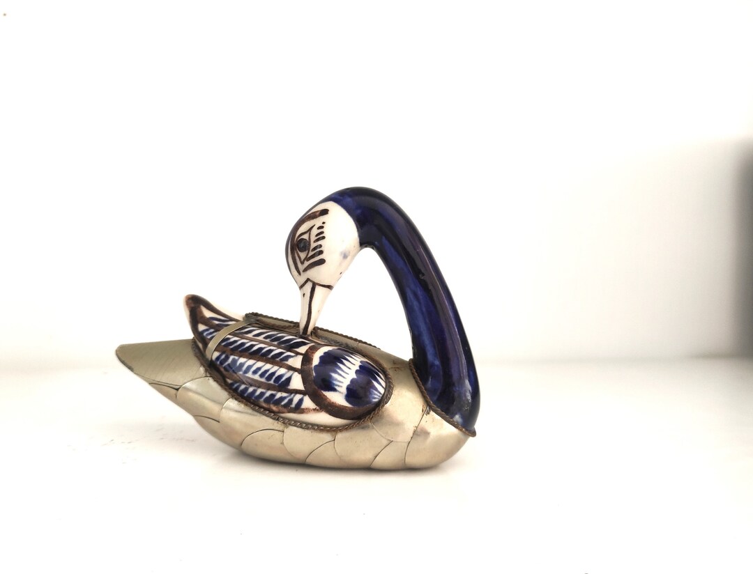 Vintage Ceramic Swan Figurine, Mexican Ceramic, Painted by Hand ...