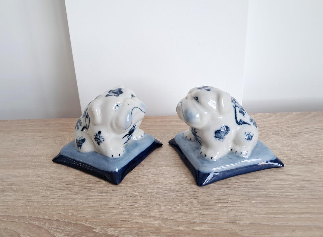 Vintage Chinese Porcelain Dog Statuettes, Ming Dynasty Style Porcelain ...