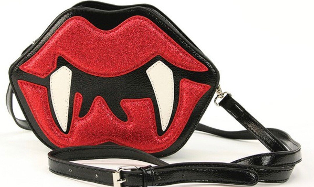 Vampire Lips Purse - Etsy
