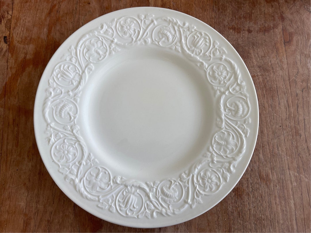A Gorgeous Wedgwood of Etruria & Barlaston Patrician Breakfast Plate ...