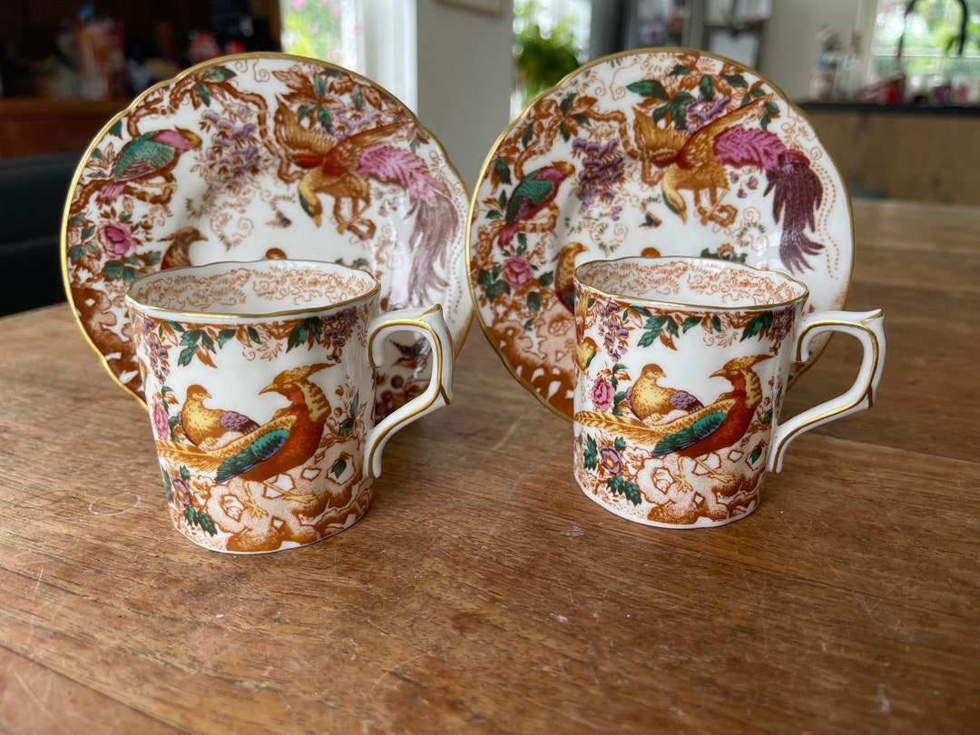 Set of 2 Gorgeous Royal Crown Derby Olde Avesbury-1930's-bird of ...