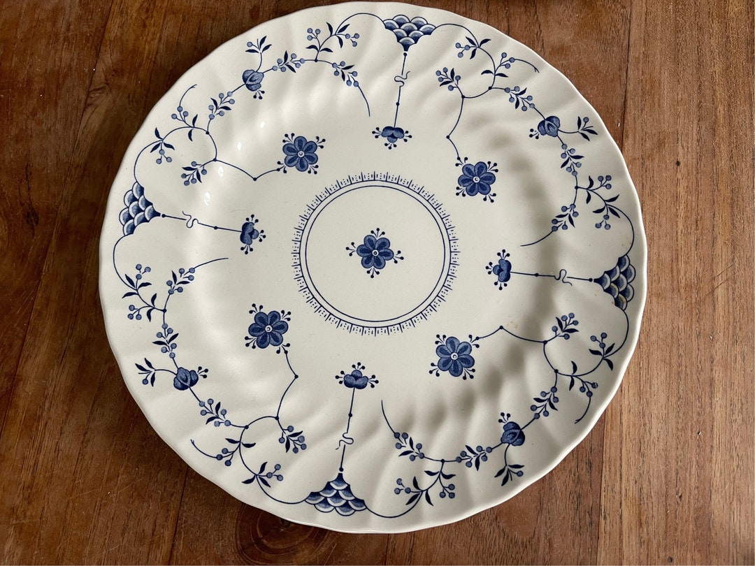 A Vintage Finlandia Churchill- the Georgian Collection Dinner Plate ...