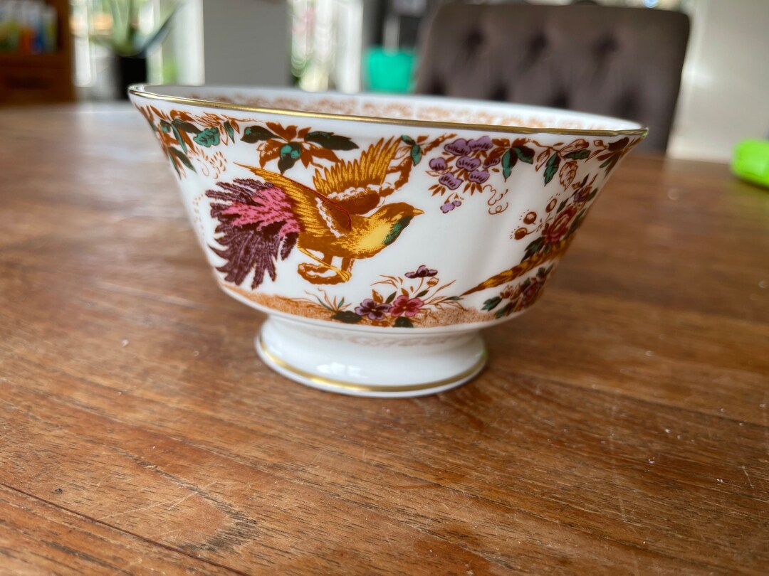 A Vintage Royal Crown Derby English Bone China, Olde Avesbury 1930's ...