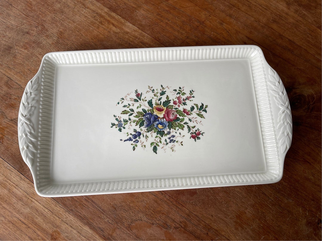 A Vintage Wedgwood Edme Conway Cake Dish/cake Platter/cake Serving Dish ...