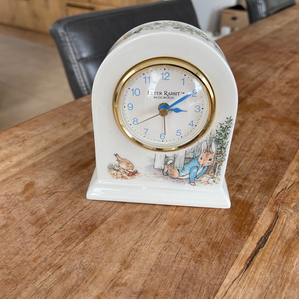 Vintage Peter Rabbit Clock - Etsy UK