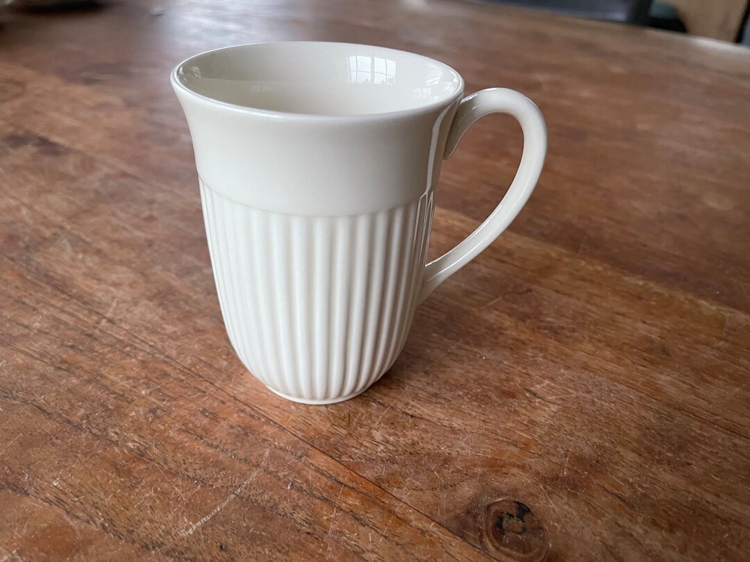 A Gorgeous Elegant Wedgwood Queen's Ware Edme Mug/cup With Handle ...