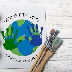 Preschool Earth Day Activity, Handprint Art Craft, DIY, Kindergarten ...