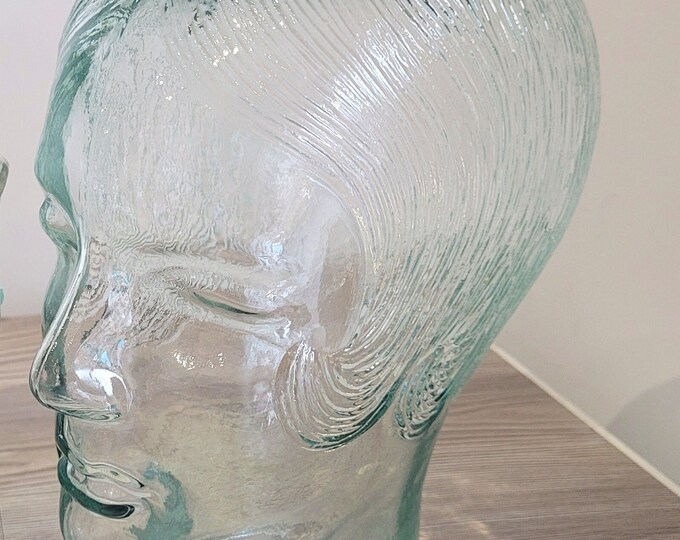 Gender Neutral Female Glass Mannequin Head, Formed Glass Head Ornament ...