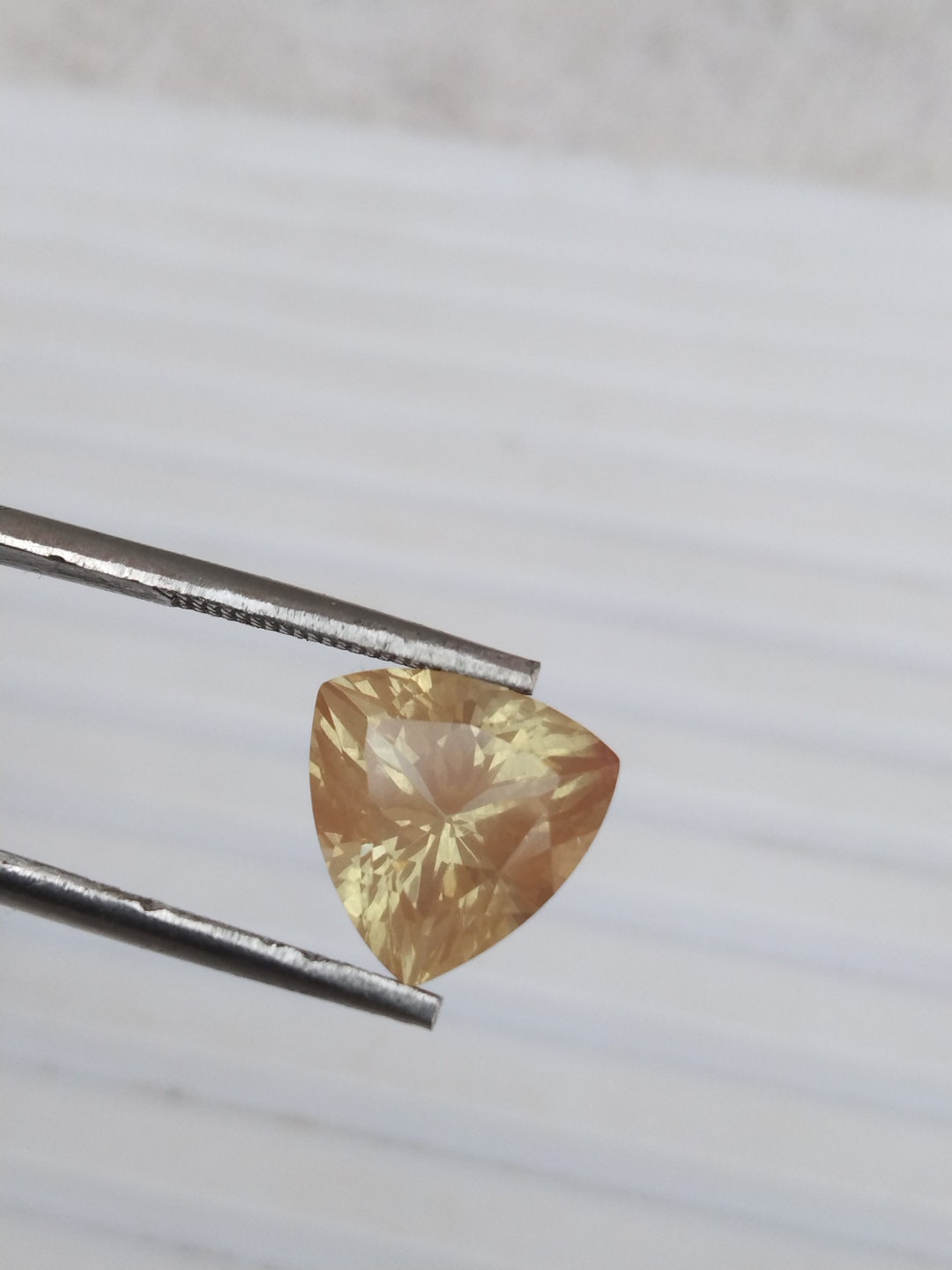 Natural Oregon Sunstone Yellow With Beautiful 2.40 Ct Sunstone Shape ...
