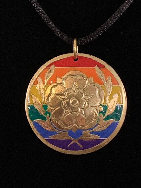 SCA Heraldic Rose Laurel Rainbow Pride - Etsy