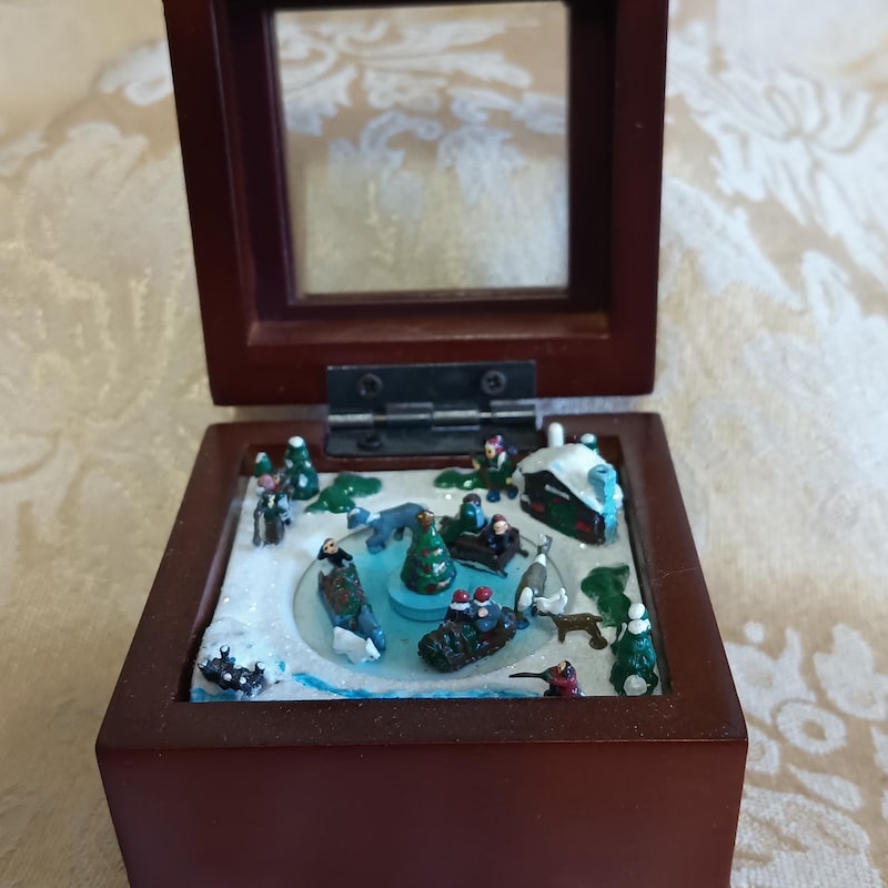 Mr Christmas Music Box - Etsy