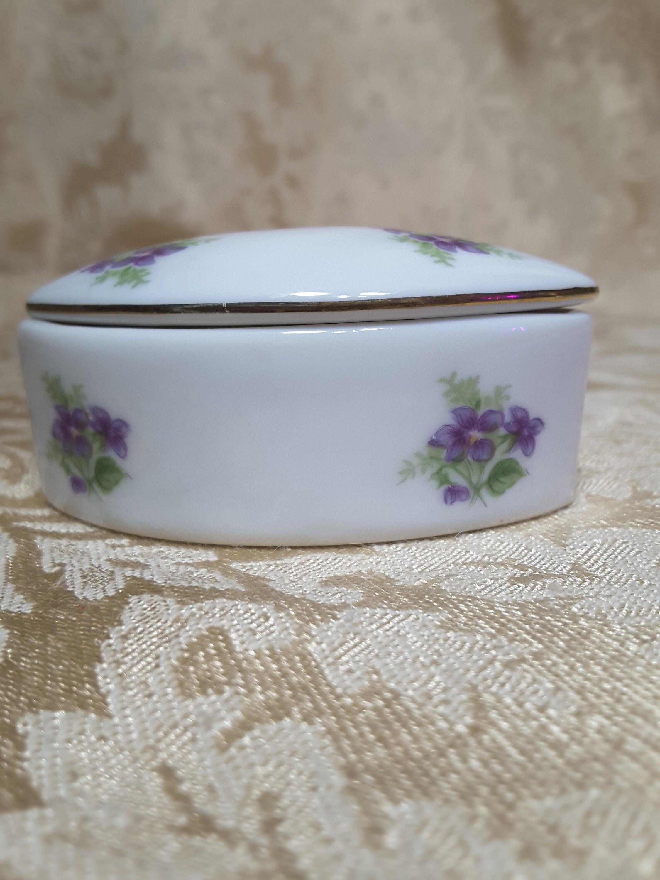 Vintage Porcelain Trinket Box 1964 White With Violets and Leaves - Etsy