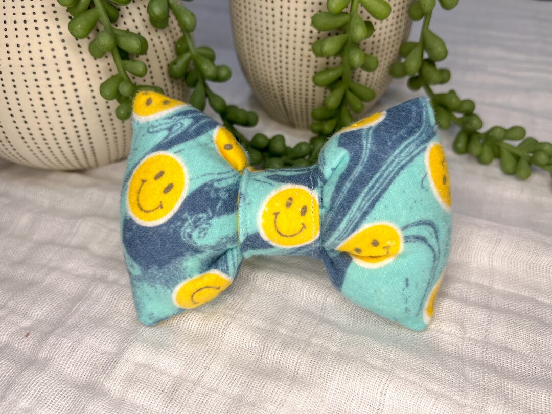 Retro Smileys Bow Tie - Hook and Loop Closure Pet Bow - Etsy